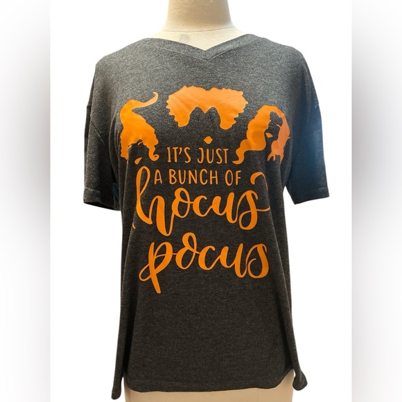 hocus pocus | Tops | Gray And Orange Graphic Womens Top | Poshmark
